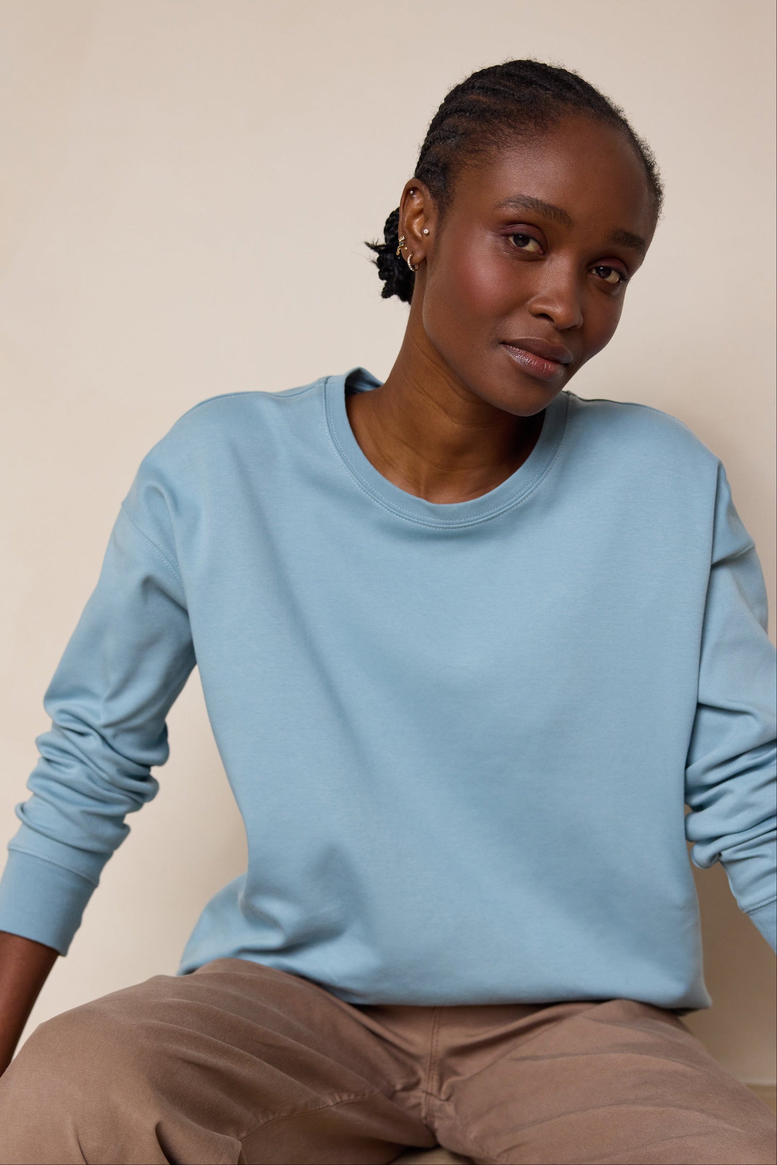 The Perfect Crewneck Sweatshirt in Cornflower Blue | Sustainable Style
