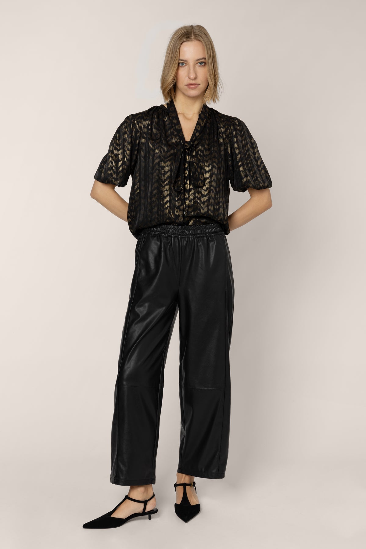 Poppy Puff Sleeve Blouse - Black/Gold